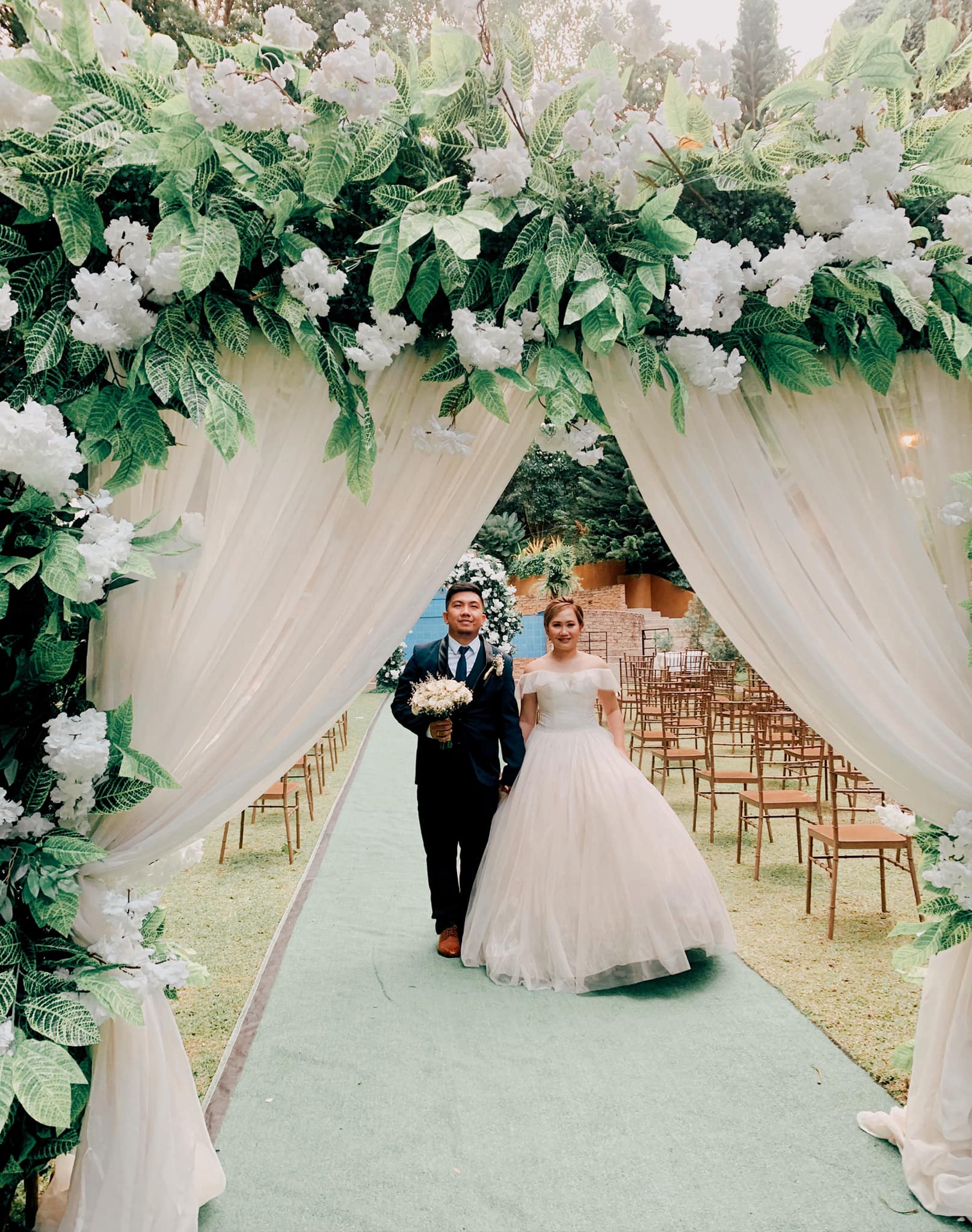 Jules & Alyanna Wedding Ceremony White & Greenery Themed Wedding #Inti ...